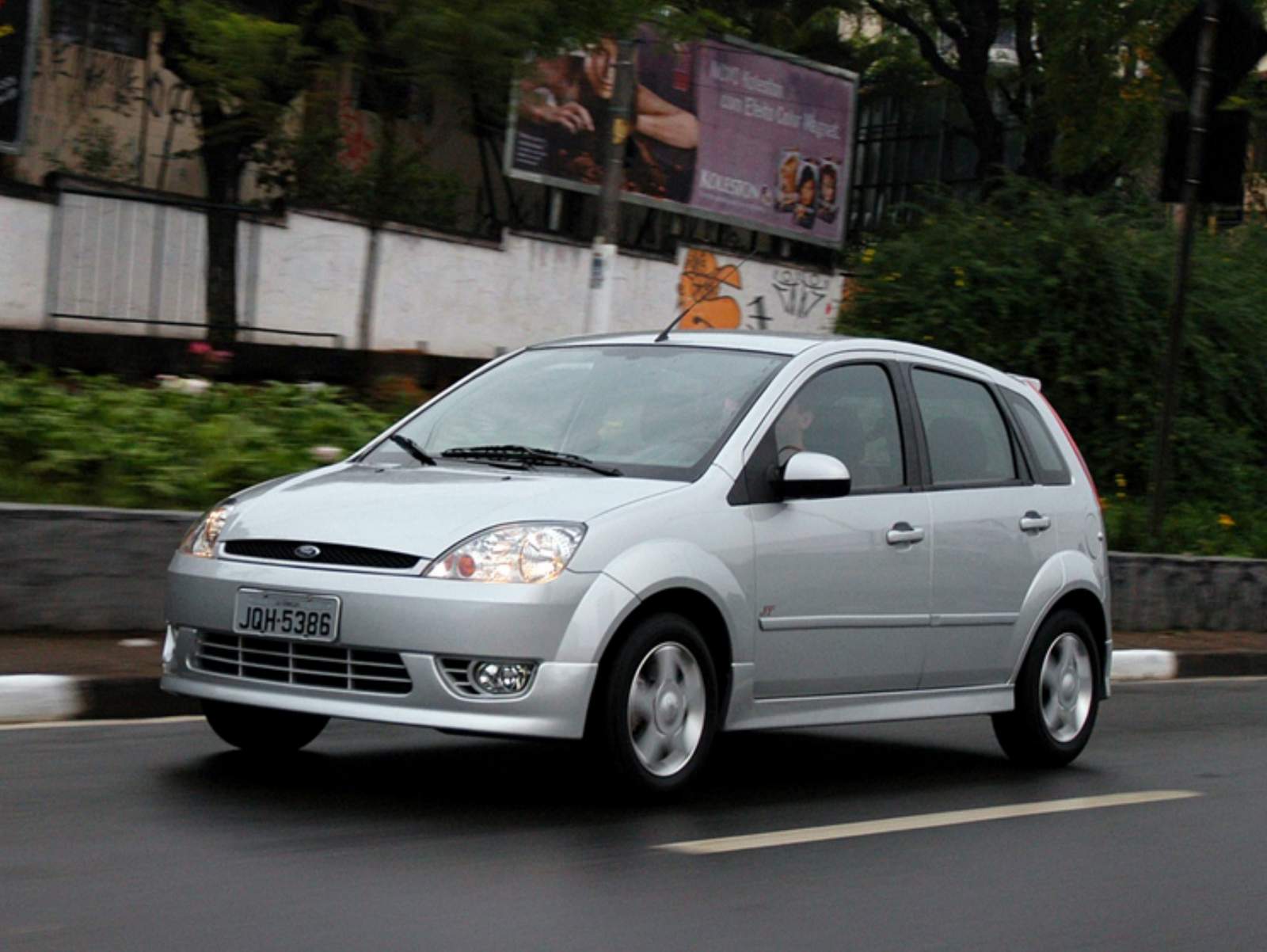 Ford Fiesta Zetec Rocam com superaquecimento do motor